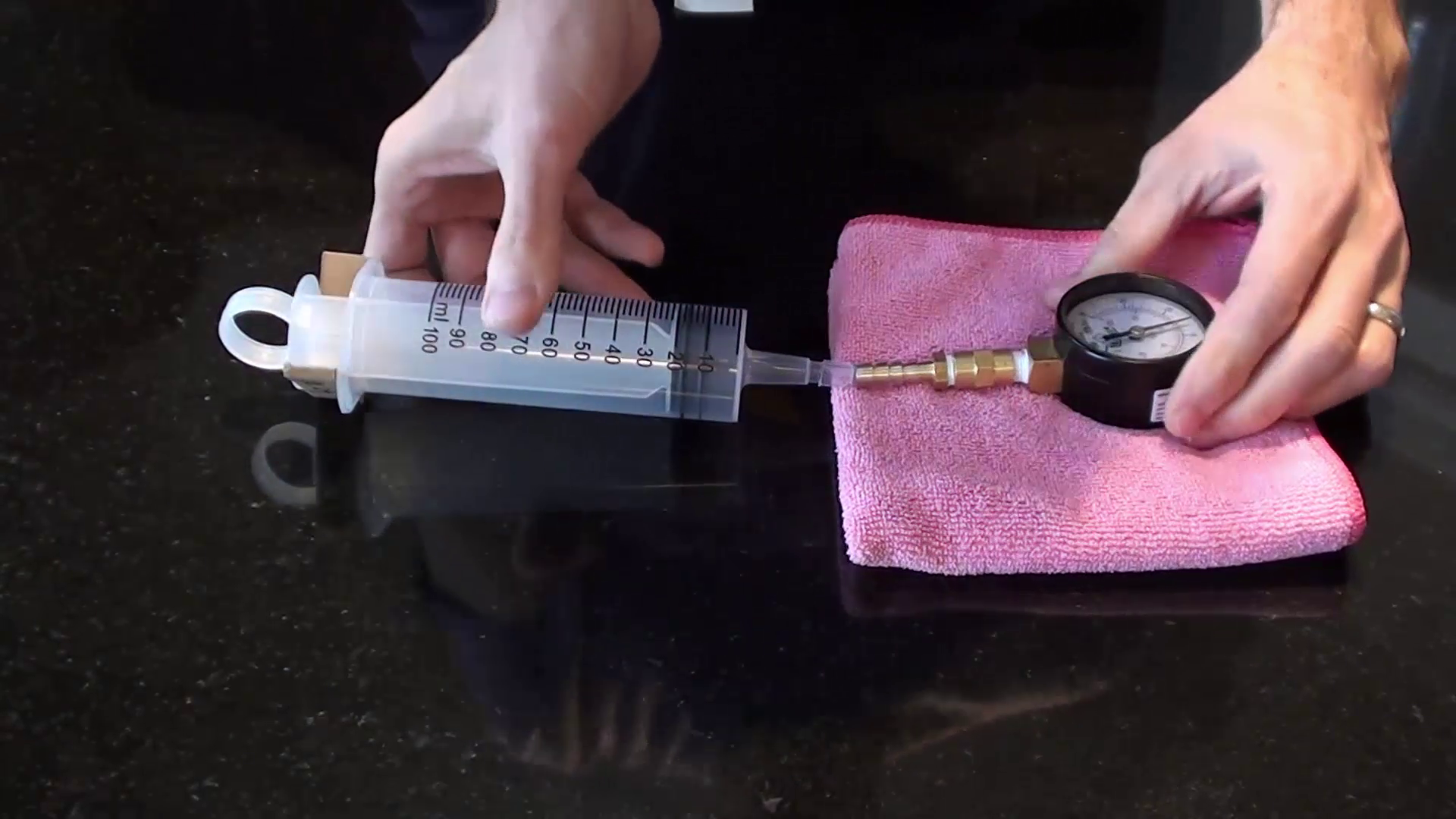 Measuring Density with Gas Pycnometry – Quantitative Café